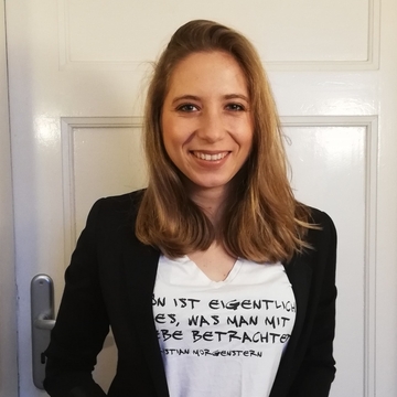 Jennifer Ostrowski @ reflecta.network